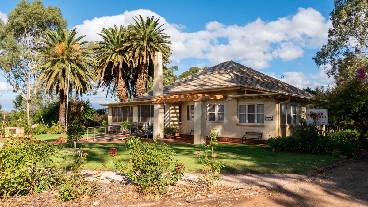 Robinswood Homestead - Welcome to Robinvale [OFFICAL SITE]